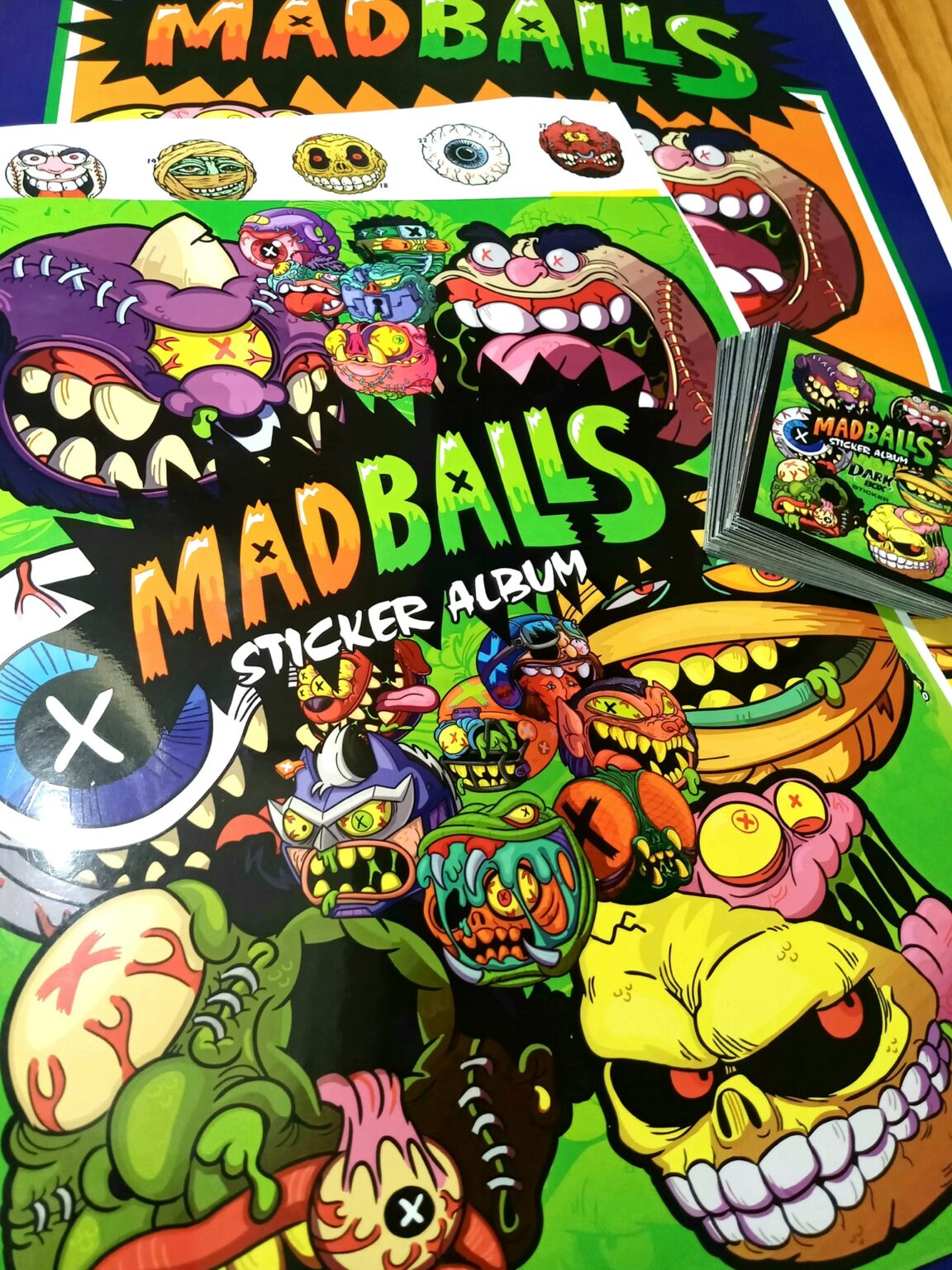 Universo Retro | Álbum de Figuritas MADBALLS